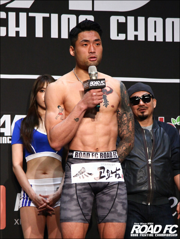 ‘주먹이 운다 최강자’ 김승연, ROAD FC 047서 특별 해설