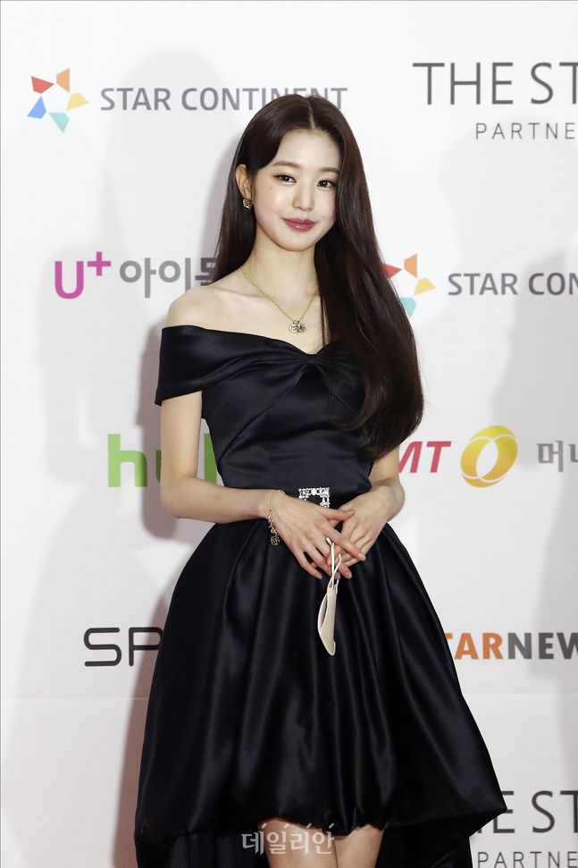 [2021 AAA] 포즈 취하는 장원영