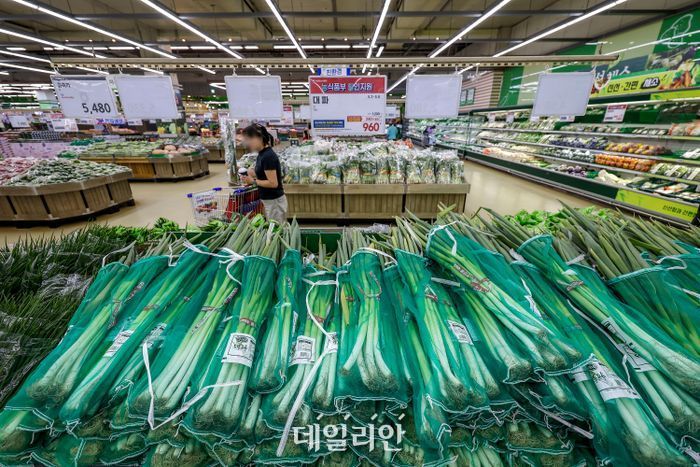 안정적이라는 물가, 소비자가 못 느끼는 이유…18배 뛴 ‘이것’ 때문