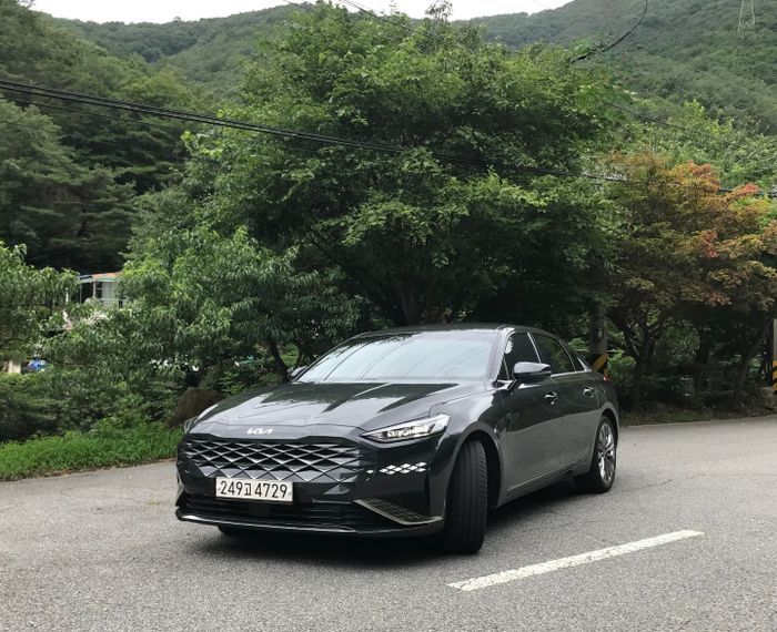 [시승기] 기아 K8 AWD, 아스팔트 움켜쥔 '네발짐승'의 매력