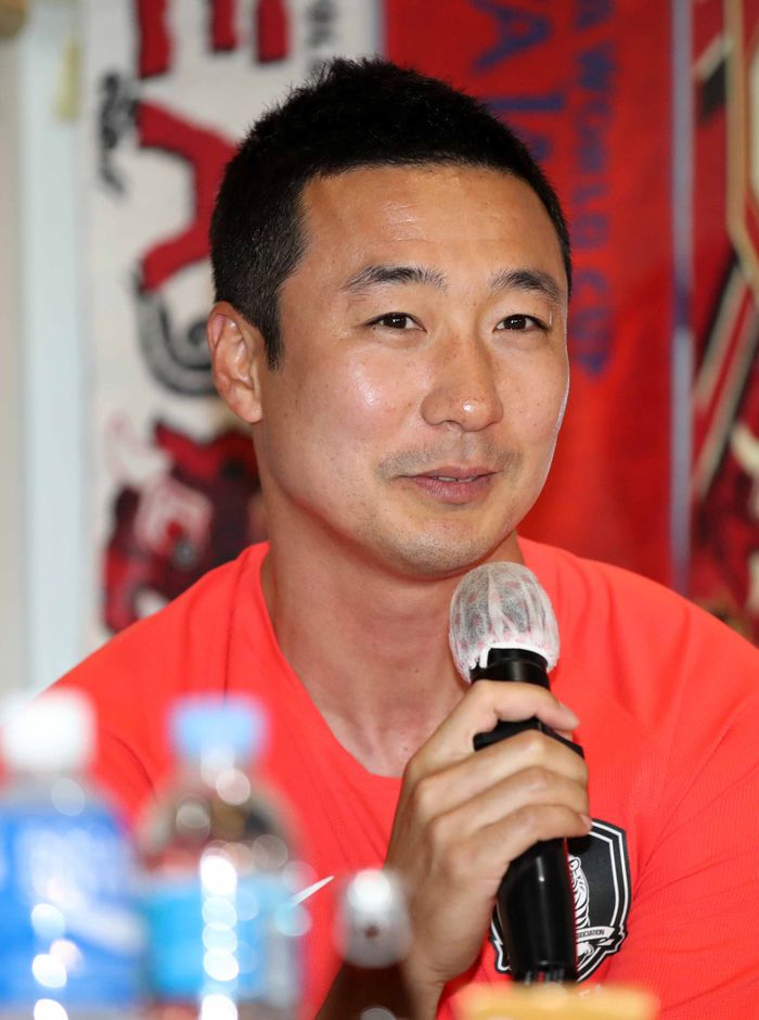 '2002 월드컵 4강 신화' 최태욱, 프로축구 입단비리 관여 혐의 기소