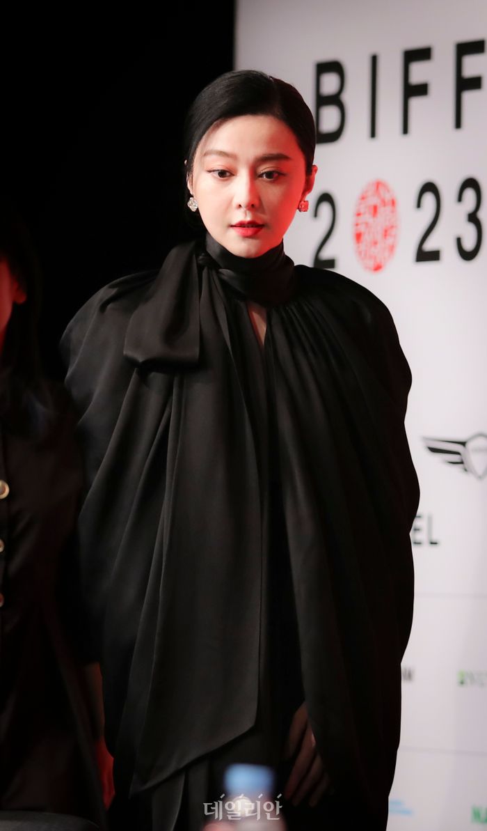 판빙빙, 등장부터 남다르다[28th BIFF]