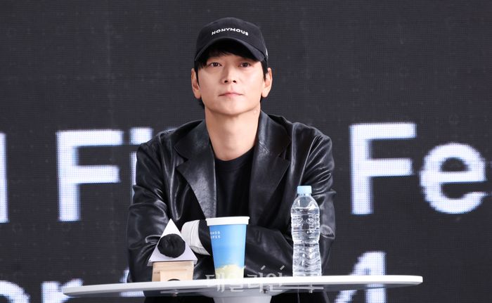 강동원, 숨만 쉬어도 화보 [29th BIFF]